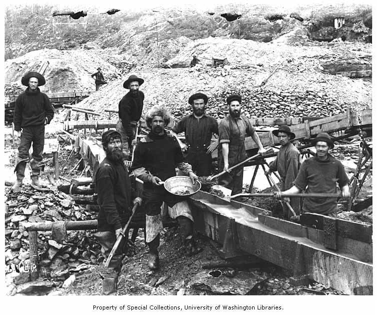 Junior Gold Mining Stocks for 2026